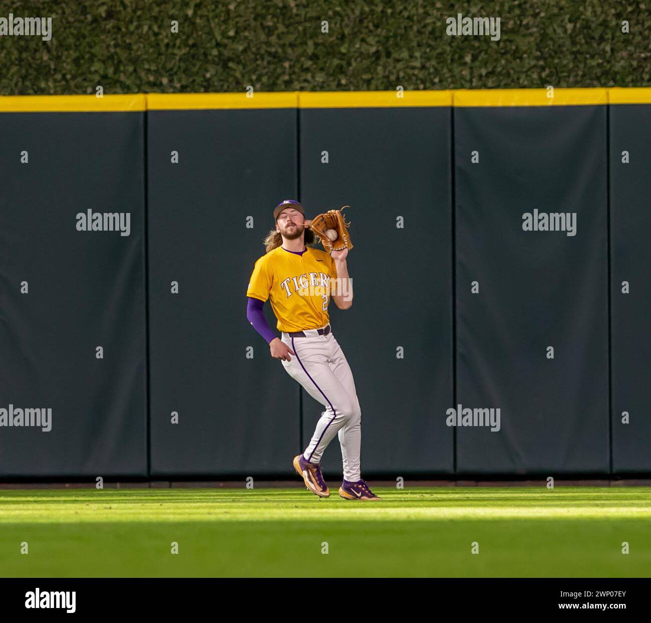Houston, Texas, USA. 3rd Mar, 2024. LSU outfielder PAXTON KLING (28 ...