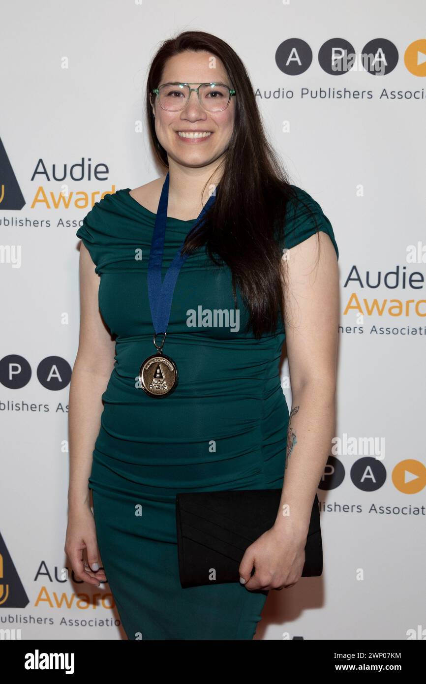 Los Angeles, USA. 04th Mar, 2024. Natalie Naudus attends the arrivals ...
