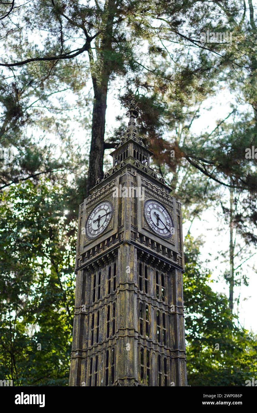 Big ben replica hi-res stock photography and images - Alamy