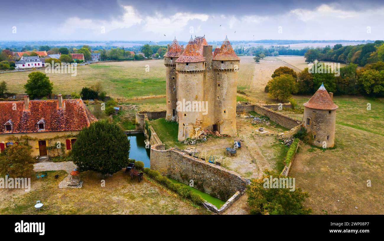Sarzay castle hi-res stock photography and images - Alamy