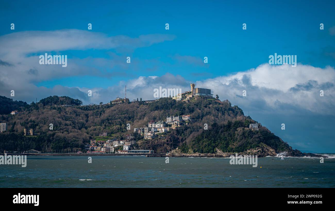 Puentes de donostia hi-res stock photography and images - Alamy
