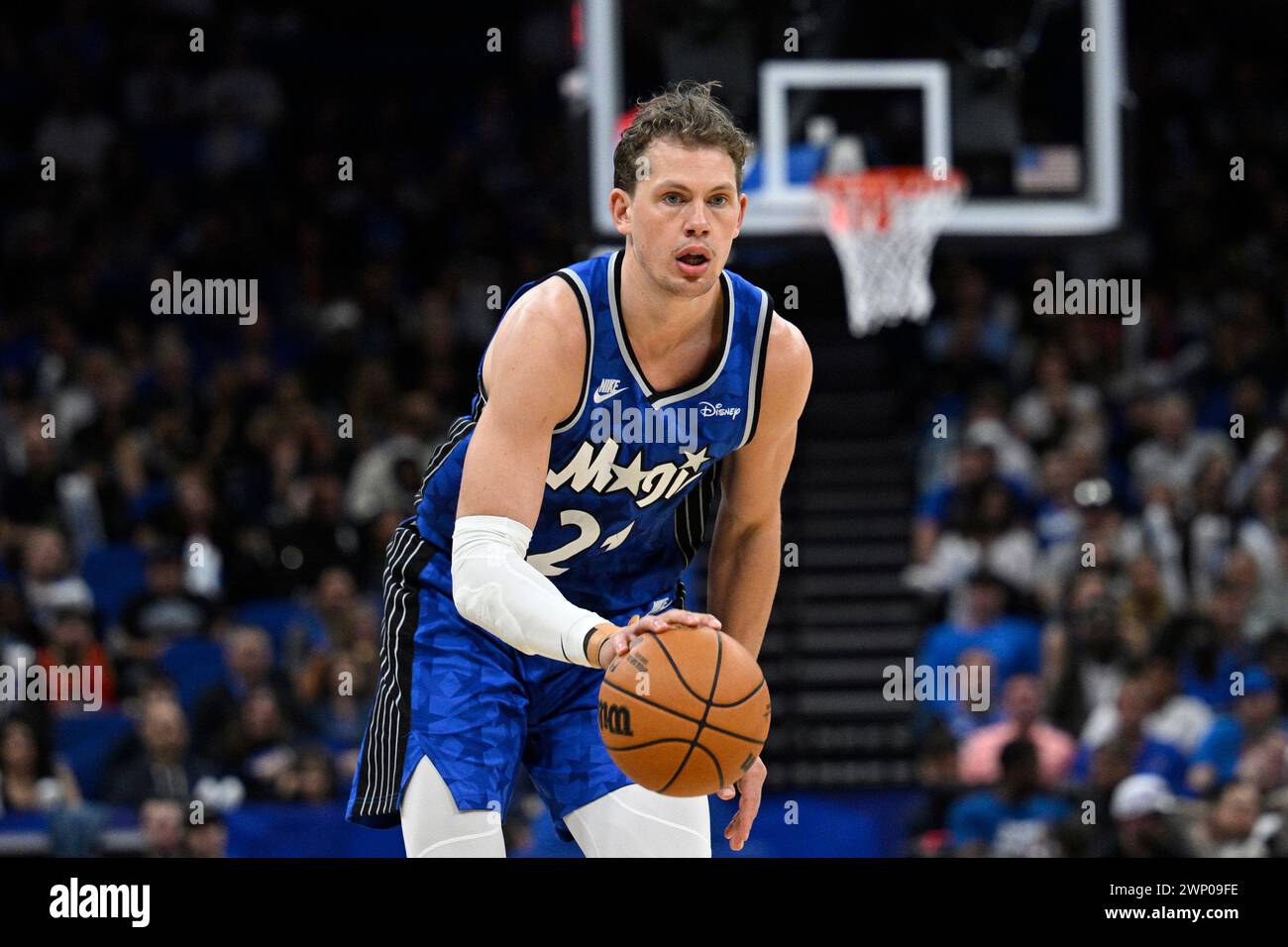 Orlando Magic center Moritz Wagner (21) controls the ball during the ...