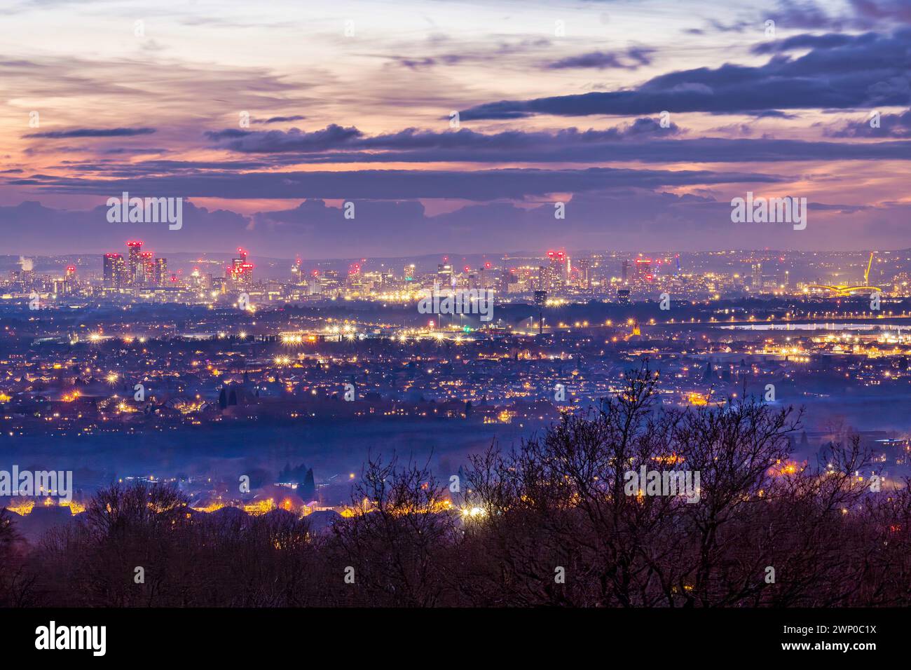 Manchester Skyline photographed from Werneth Low country park, Hyde ...