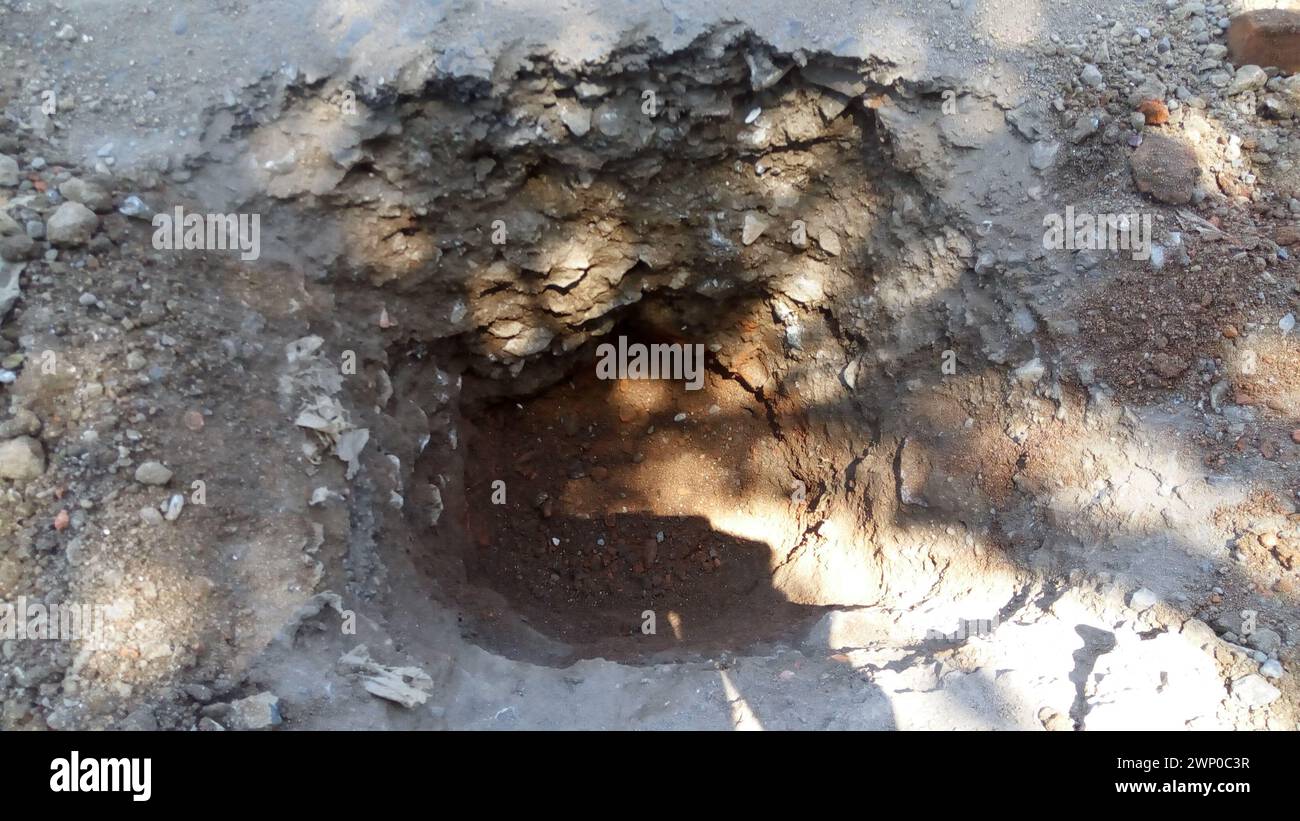 research the types of soil to find out the types, kinds and mixtures ...