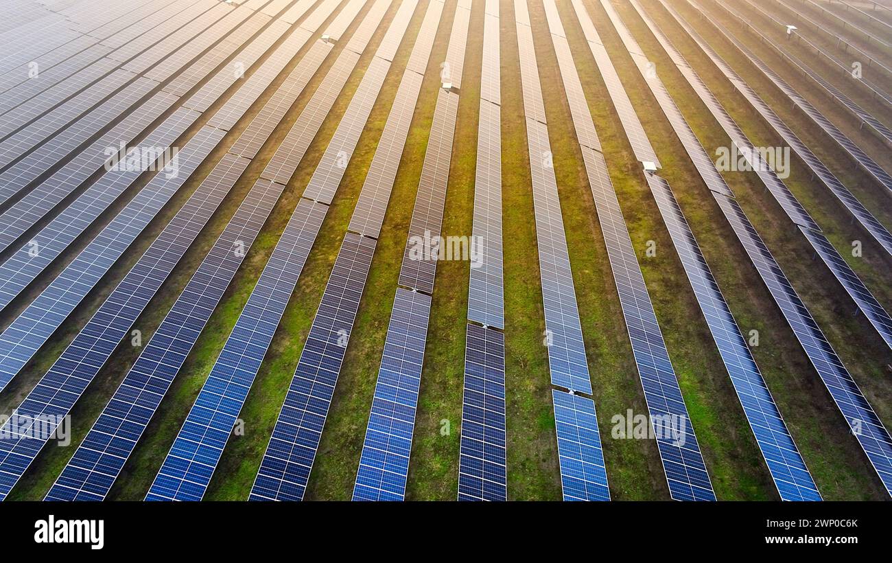 A picture showcasing a vast, contemporary photovoltaic solar farm Stock ...