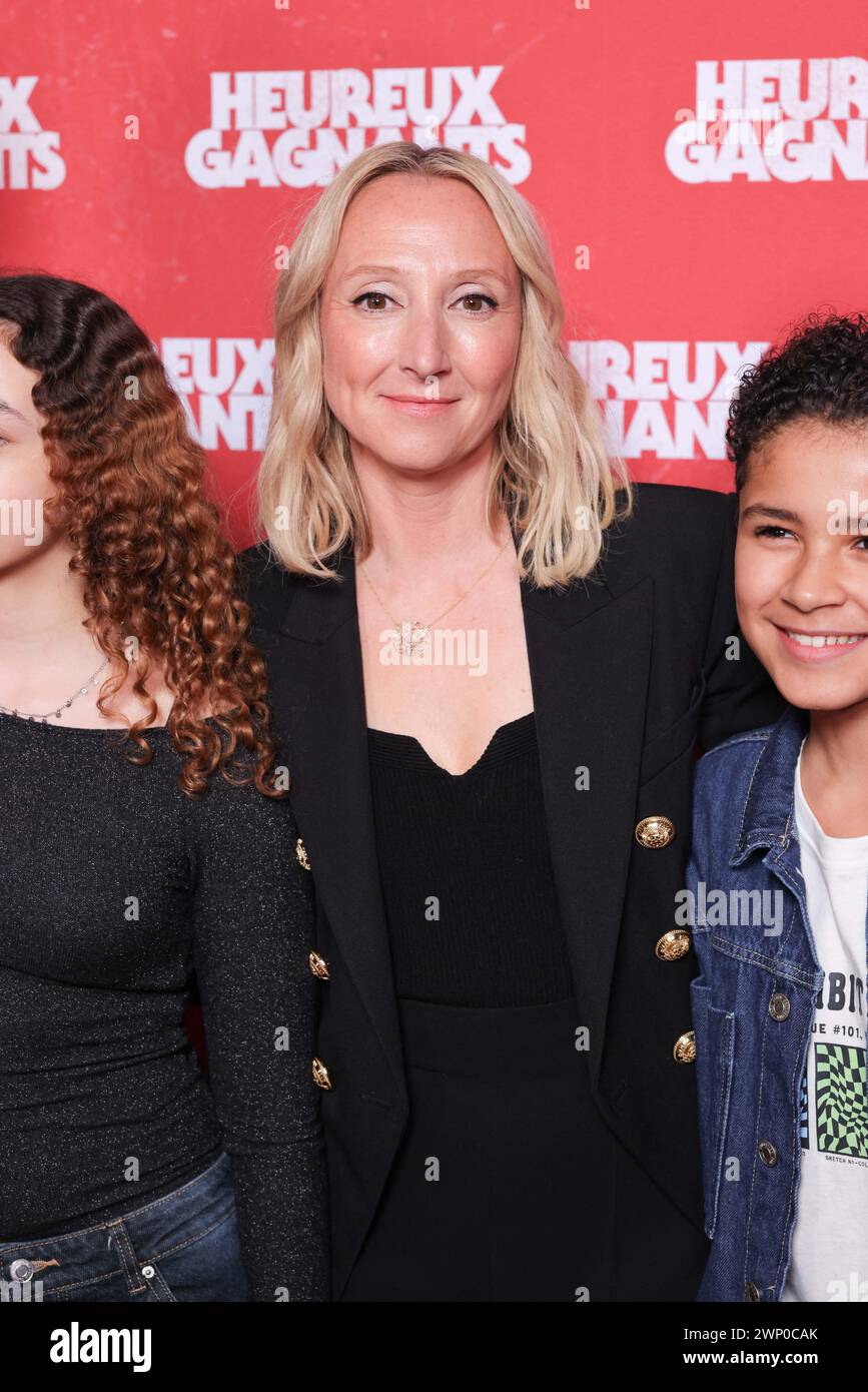 Audrey Lamy and Esteban Hernandez Sanchez attend the photocall for the film Heureux Gagnants ...