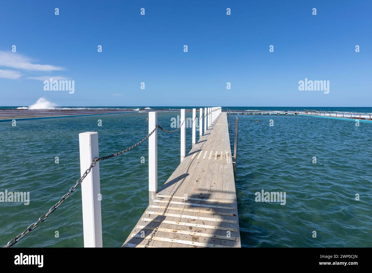 Sydney, Australia, Narrabeen beach and its famous ocean pool rockpool ...