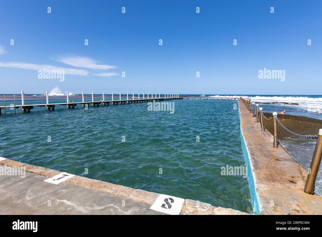 Sydney, Australia, Narrabeen beach and its famous ocean pool rockpool ...
