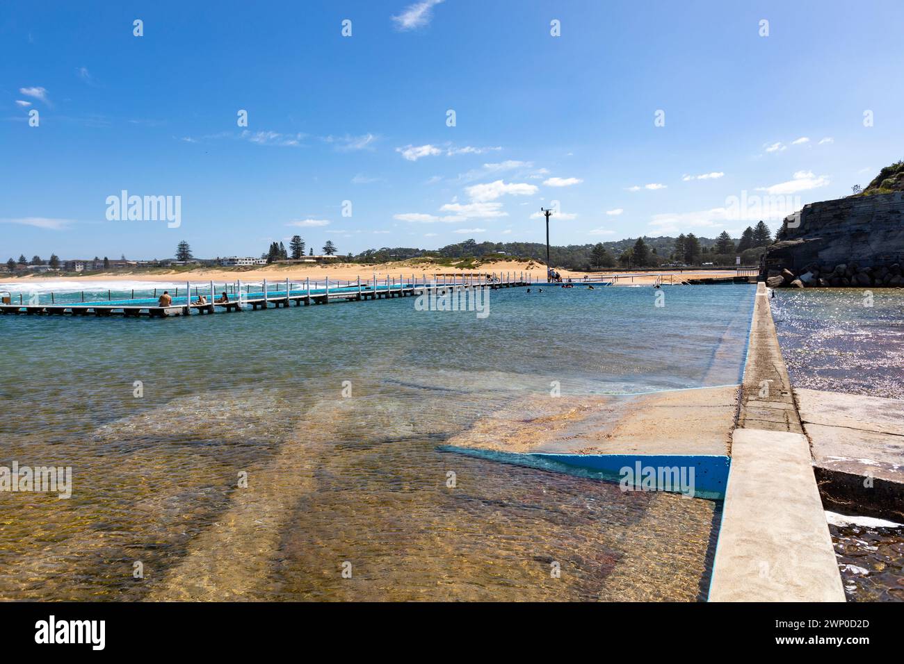 Sydney, Australia, Narrabeen beach and its famous ocean pool rockpool ...