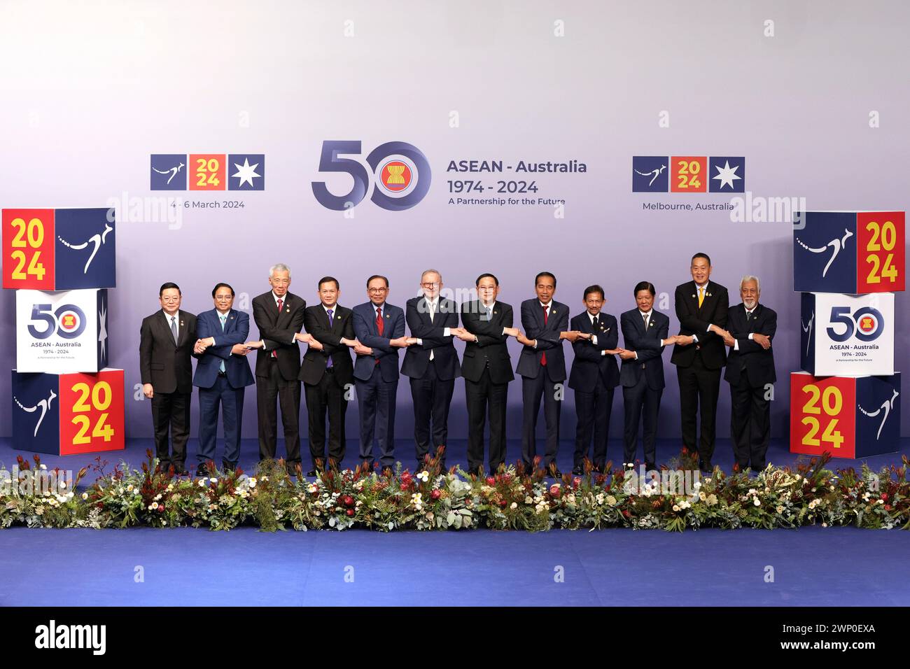 Members of ASEAN pose for a family photo during the Association of ...