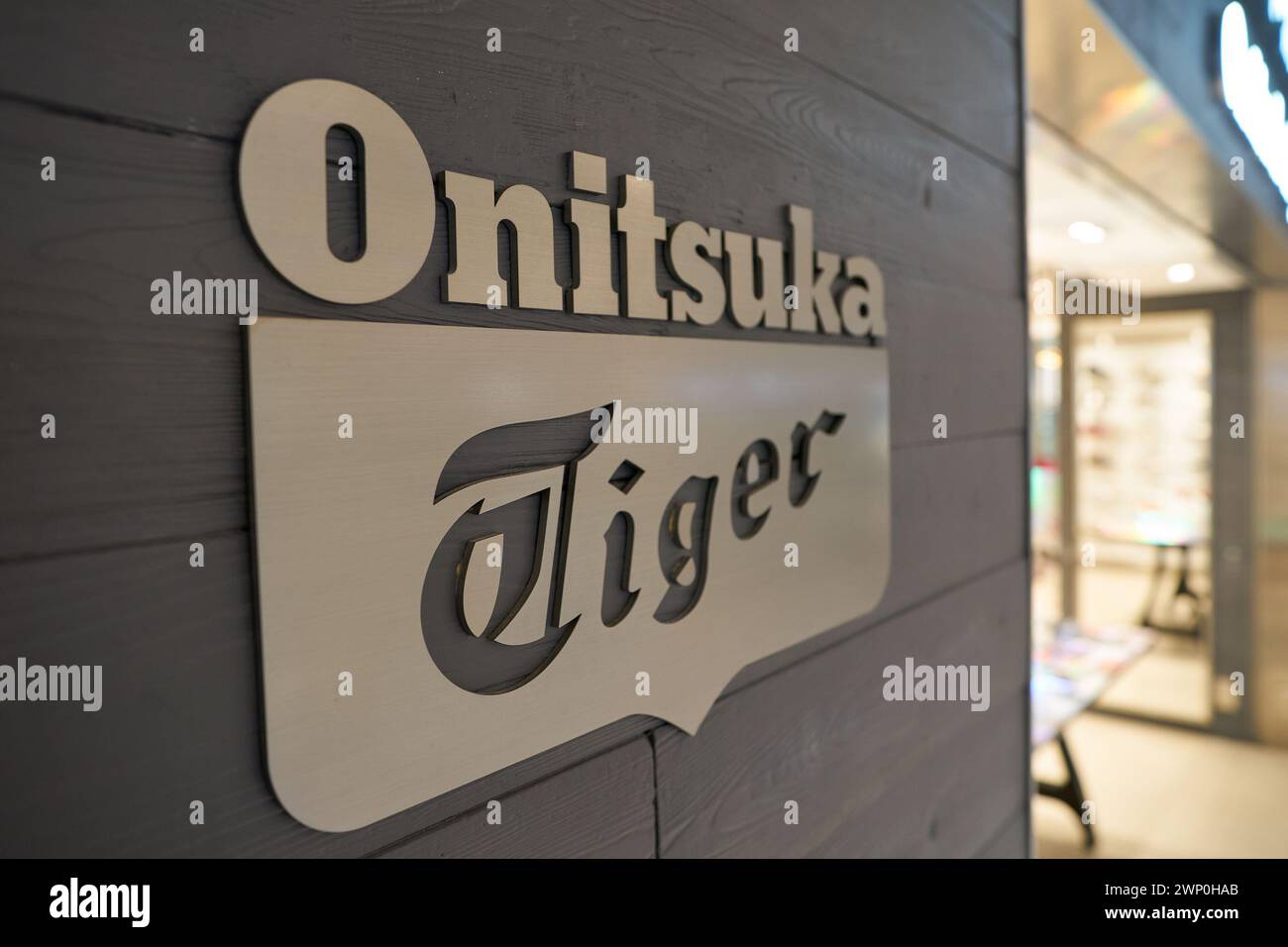 Onitsuka tiger logo hi-res stock photography and images - Alamy
