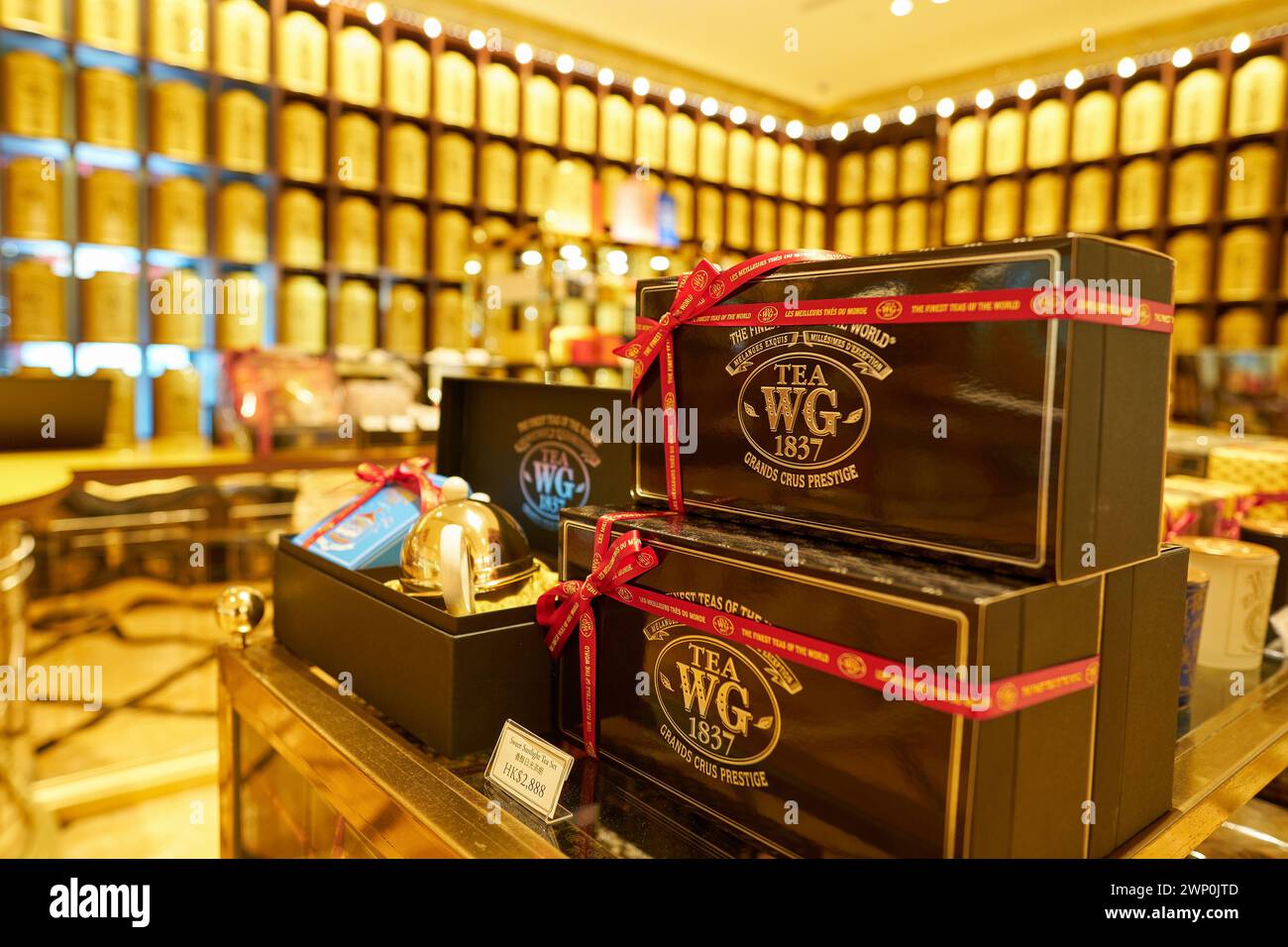 Hong kong teahouse hi-res stock photography and images - Alamy