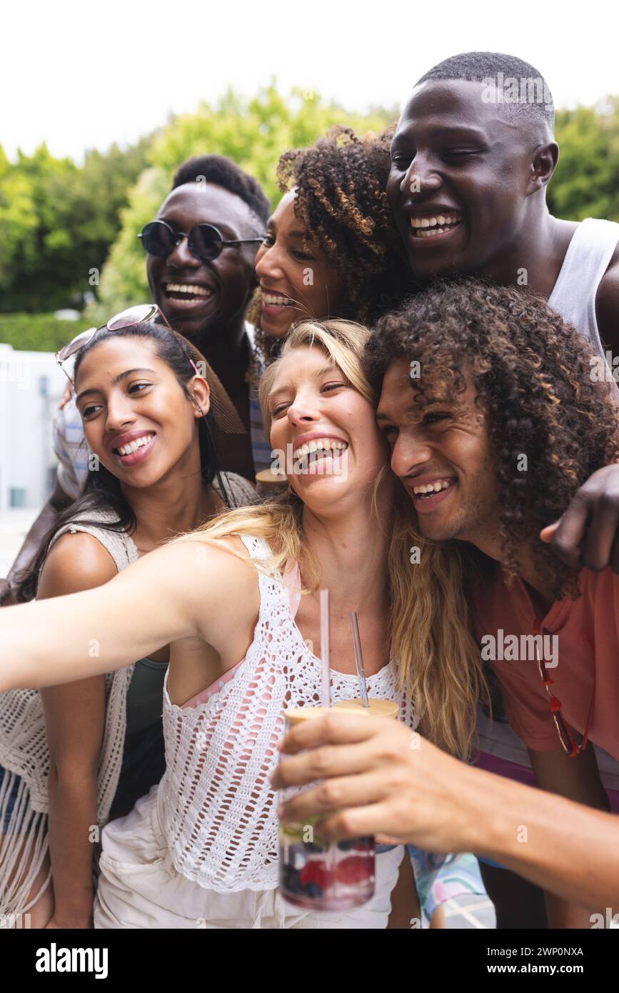 Moment of unity hi-res stock photography and images - Alamy