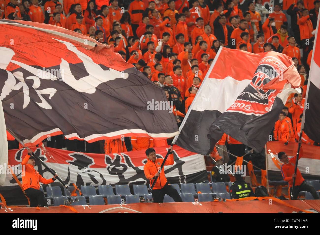Shandong Taishan Football Club defeated Changchun Yatai Football Club ...