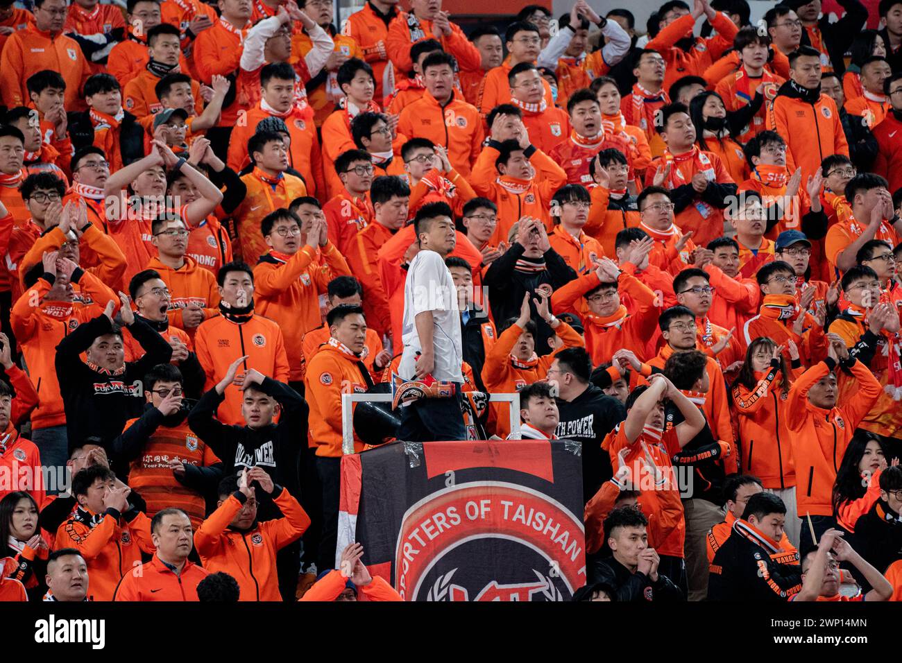 Shandong Taishan Football Club defeated Changchun Yatai Football Club ...