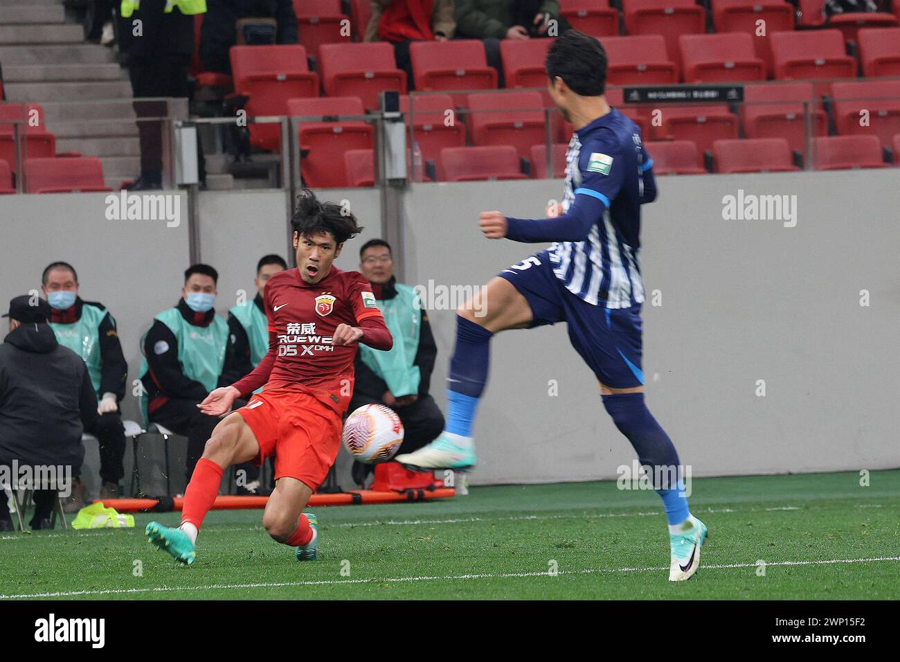 Shanghai Port Football Club defeated Wuhan Three Towns Football Club ...