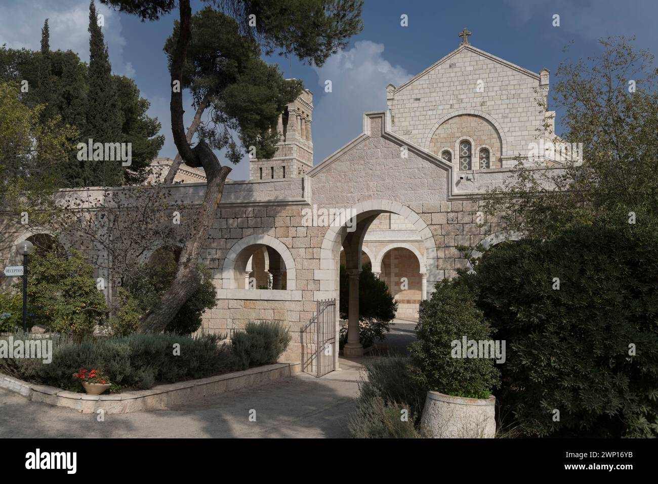 Ecole biblique in jerusalem hi-res stock photography and images - Alamy