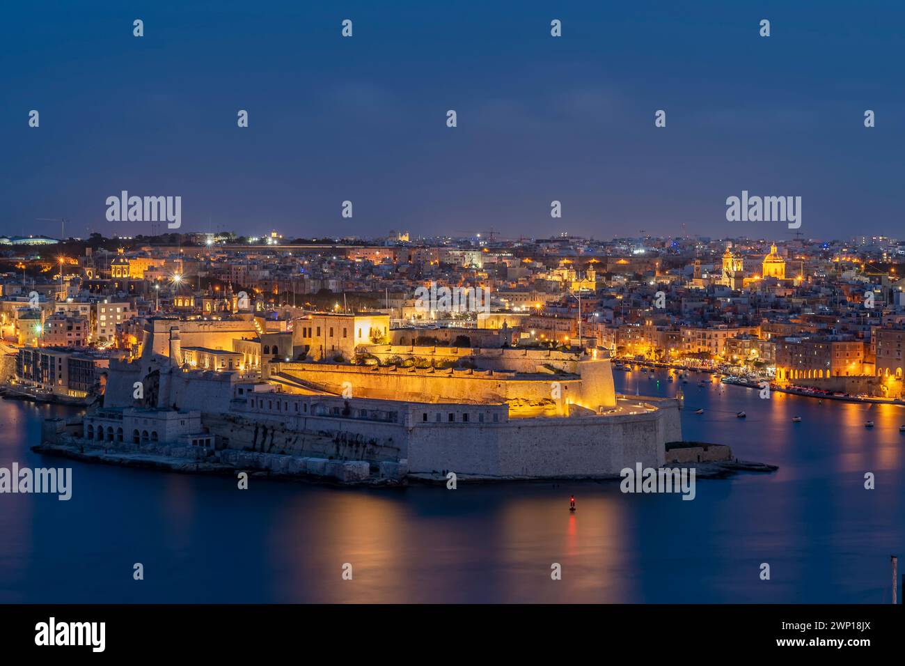 Il historic water tower hi-res stock photography and images - Alamy