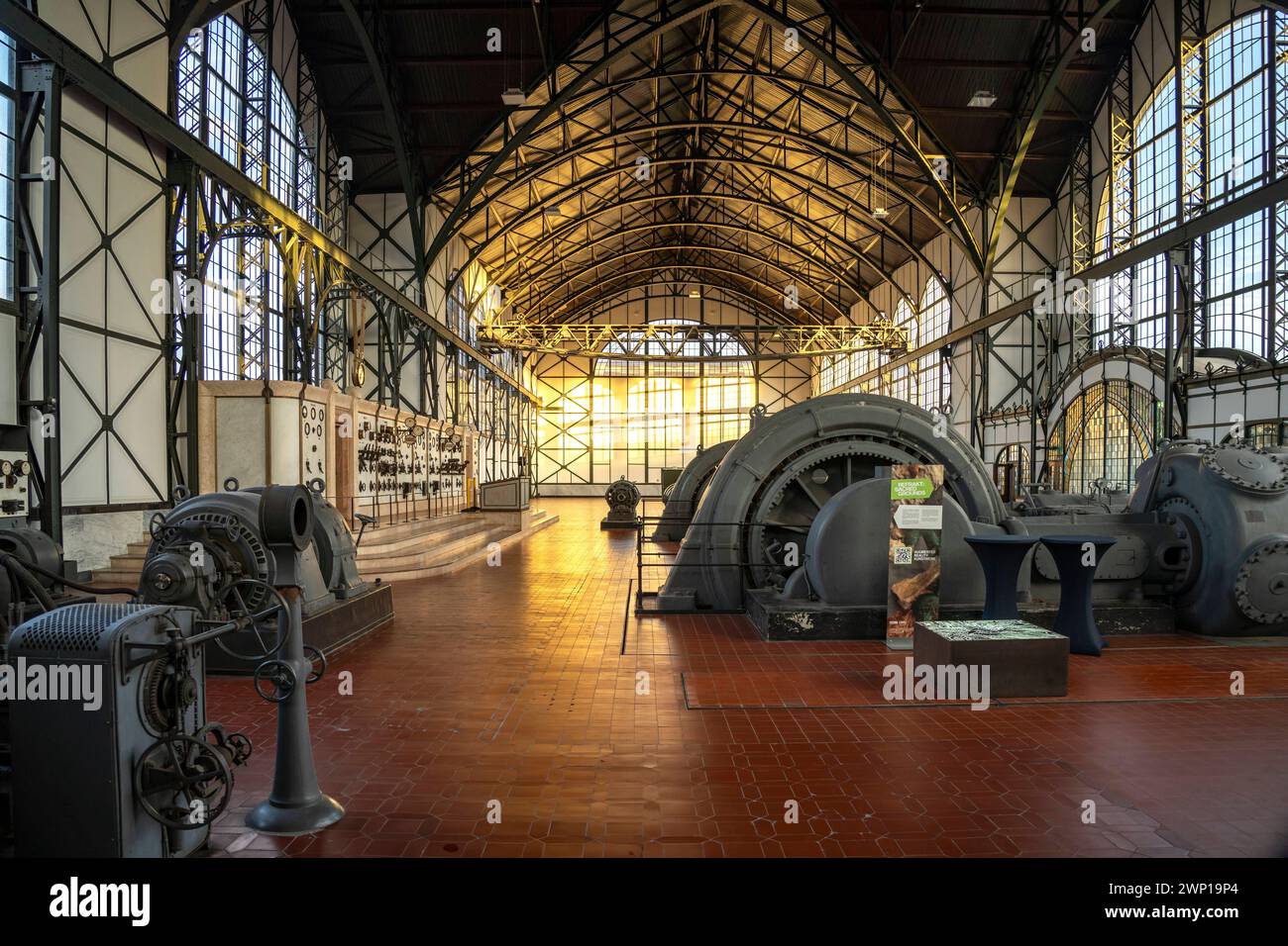Maschinenhalle Zeche Zollern Maschinenhalle des stillgelegten ...