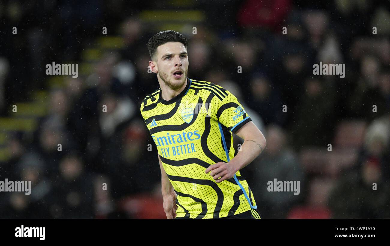 Arsenal's Declan Rice runs into position during the English Premier ...