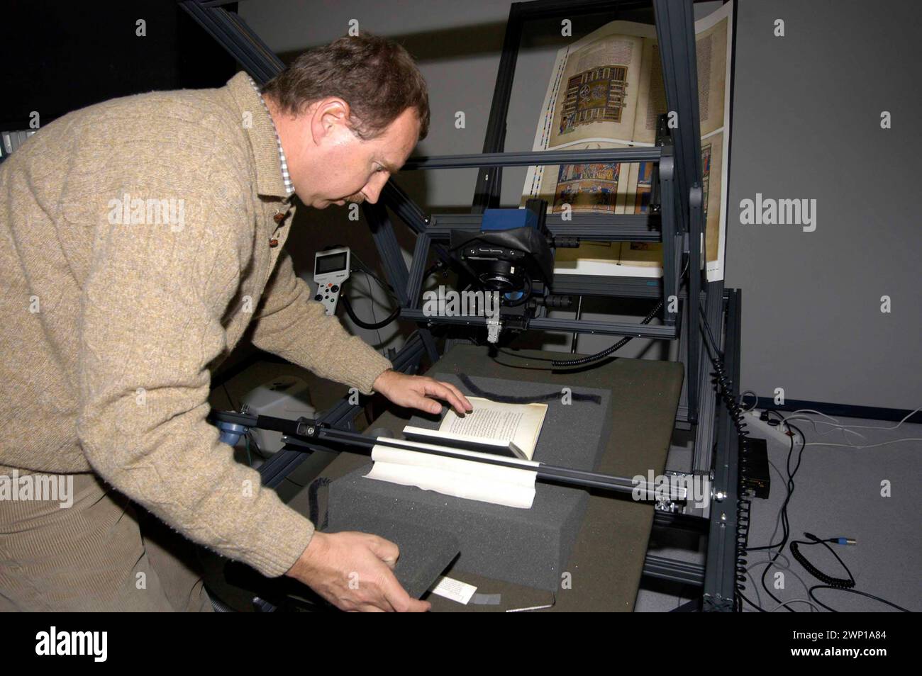 digitalisation of books, the scanning of books with a book scanner ...