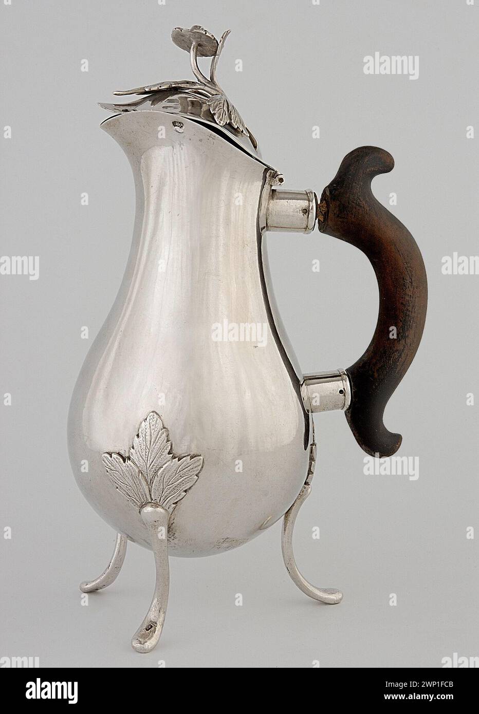 Rococo coffee jug; Lekszycki, Walenty (Fl. 1776-1791); around 1780 ...