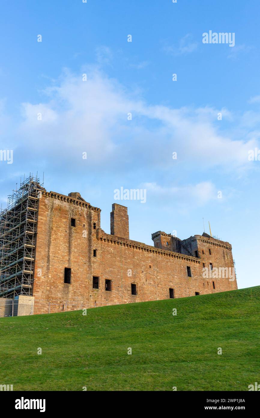 View of Linlithgow Palace ,Birthplace of Mary Queen of Scots, on a ...