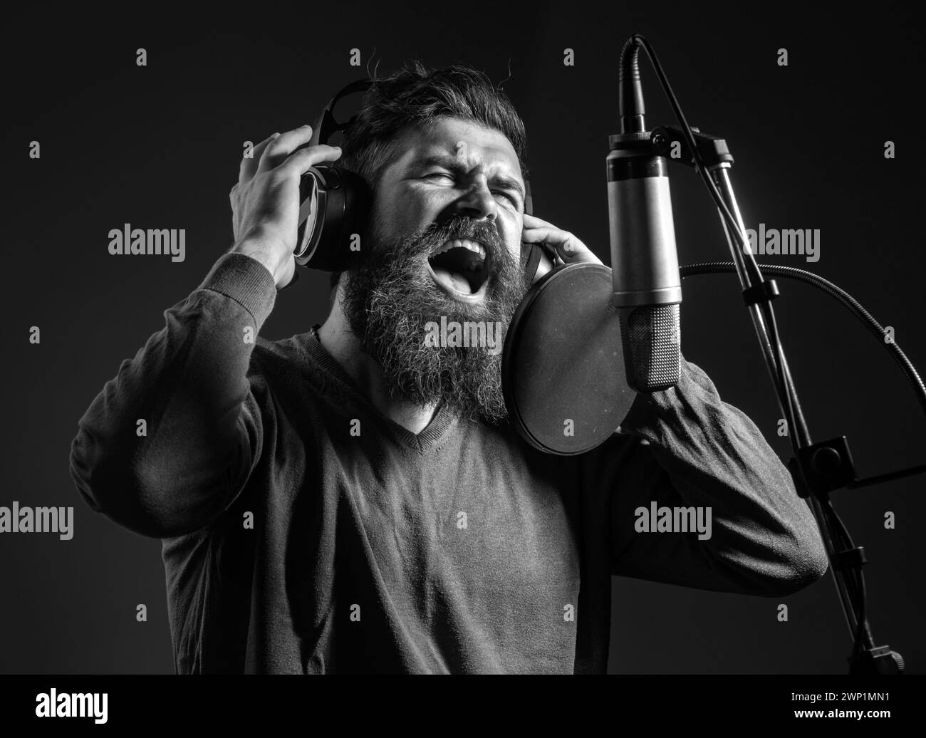 Bearded man dj in Black and White Stock Photos & Images - Alamy