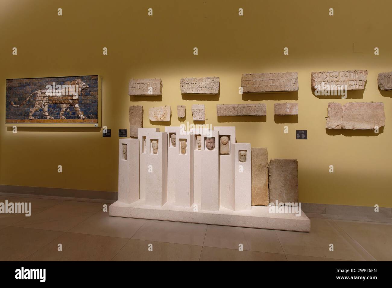 Babylonian art hi-res stock photography and images - Alamy