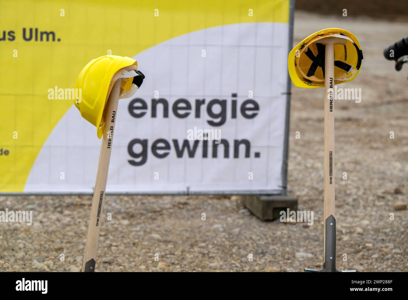 Solarcarportanlage hi-res stock photography and images - Alamy