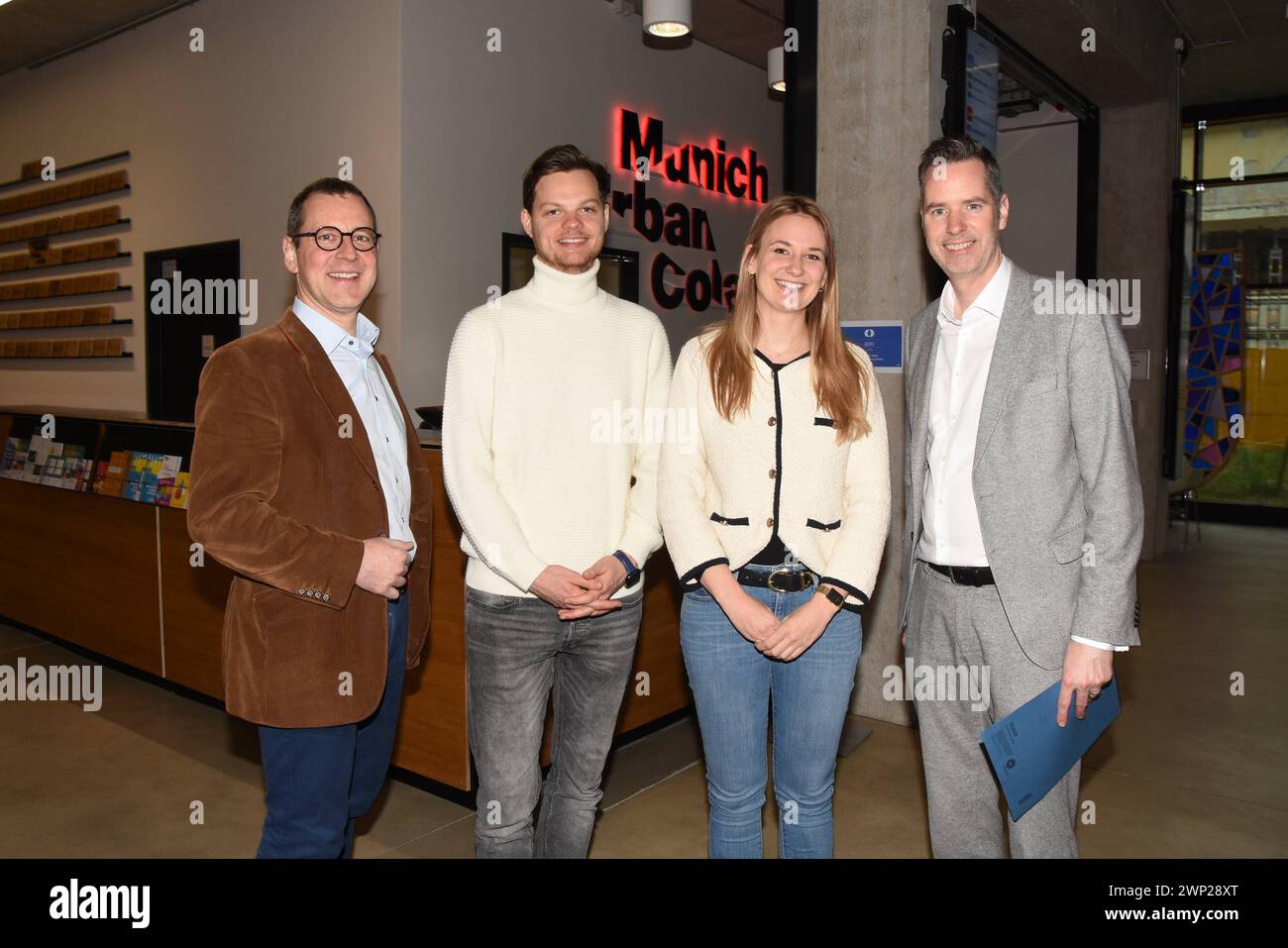 Dr Michael Ruoff FDP Stadtvorsitzender Phil Hackermann FDP Europa Wahl ...