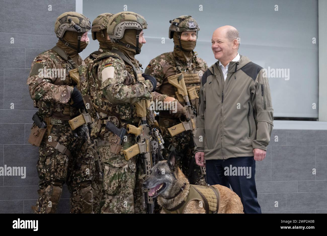 Calw, Germany. 05th Mar, 2024. Federal Chancellor Olaf Scholz (SPD, r ...