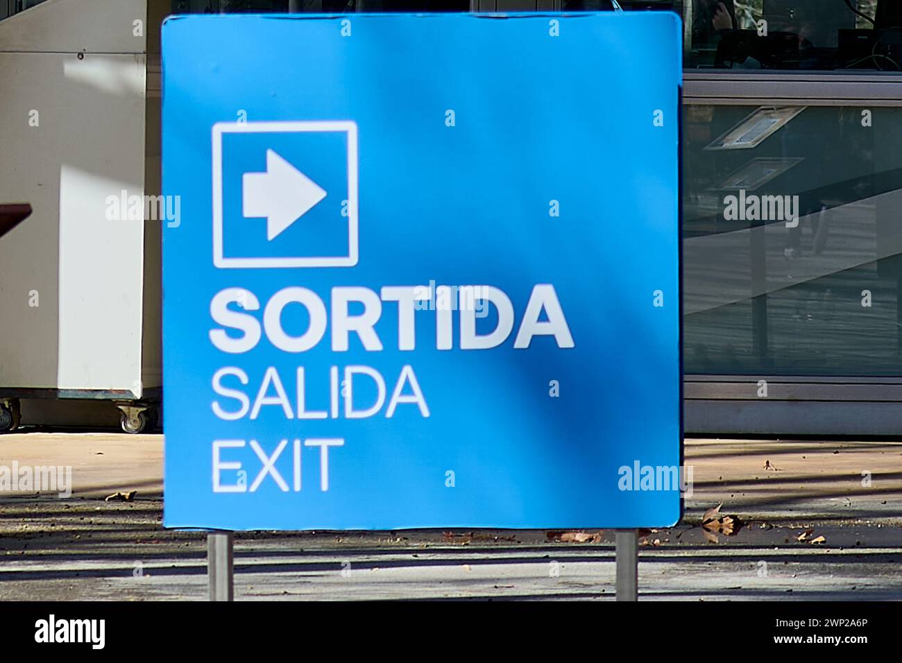 Emergency exit sign set hi-res stock photography and images - Alamy