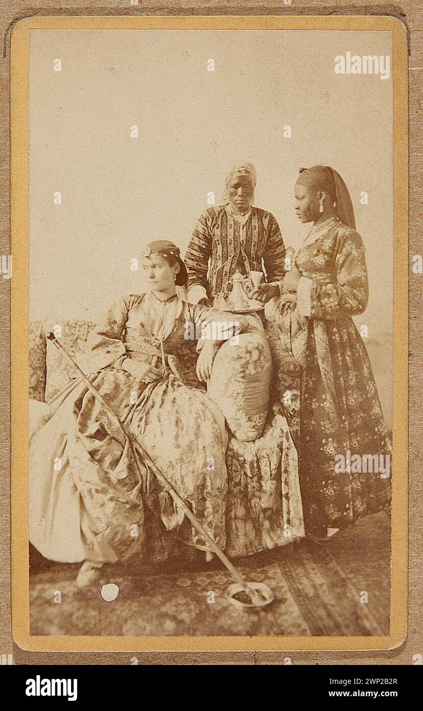 Harem scene hi-res stock photography and images - Alamy
