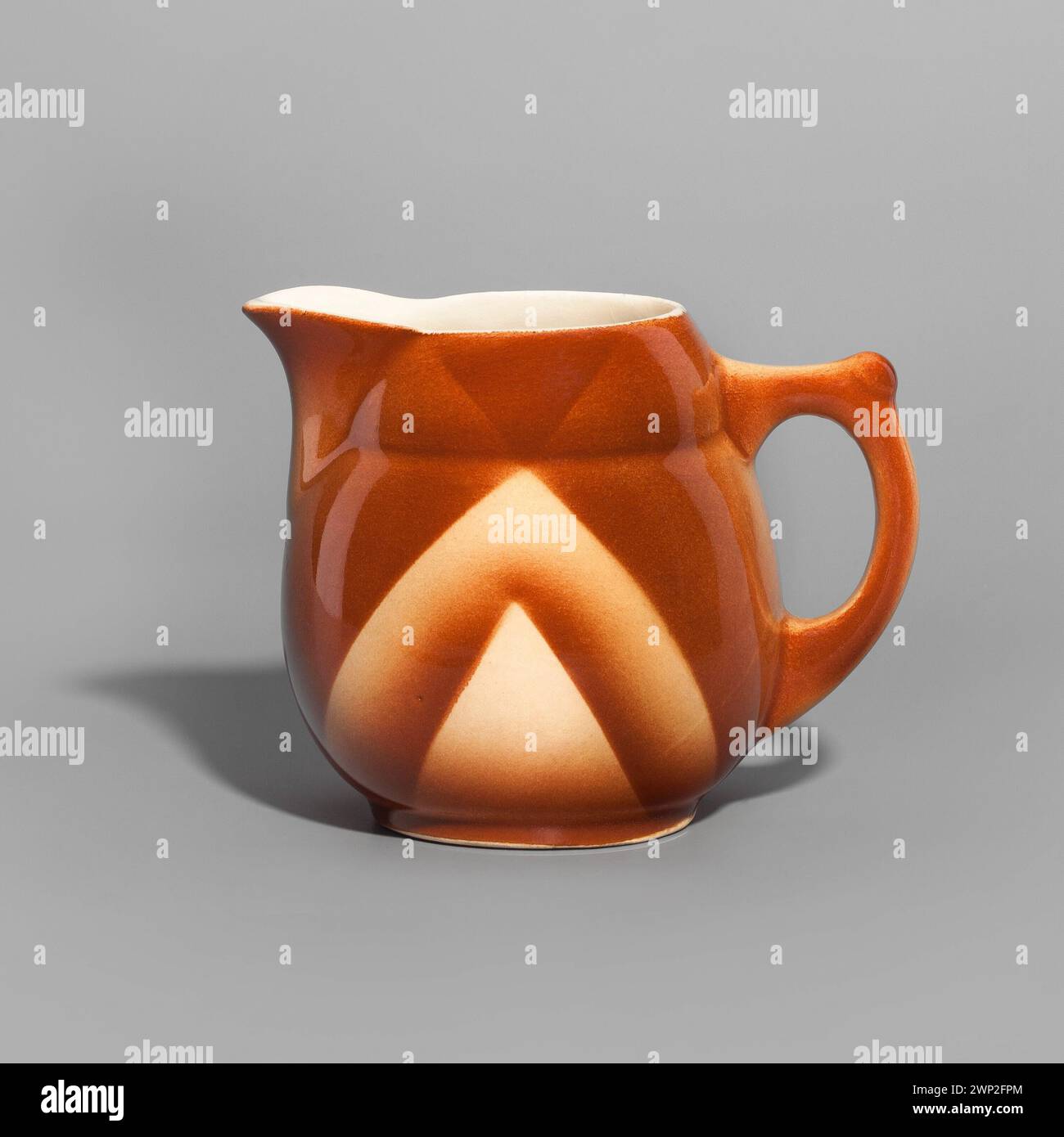 Dar triangle hi-res stock photography and images - Alamy