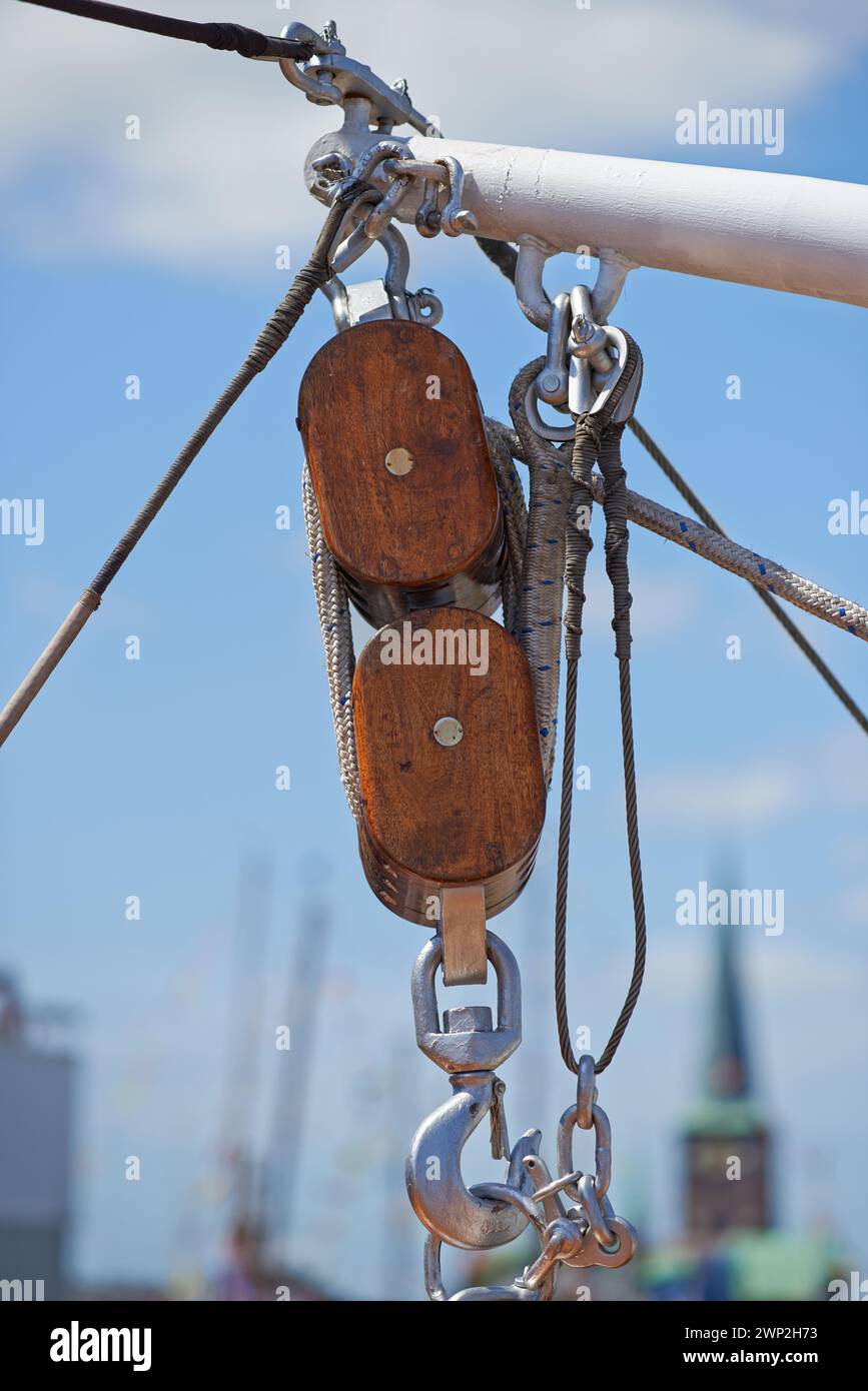 Hook ship hi-res stock photography and images - Alamy