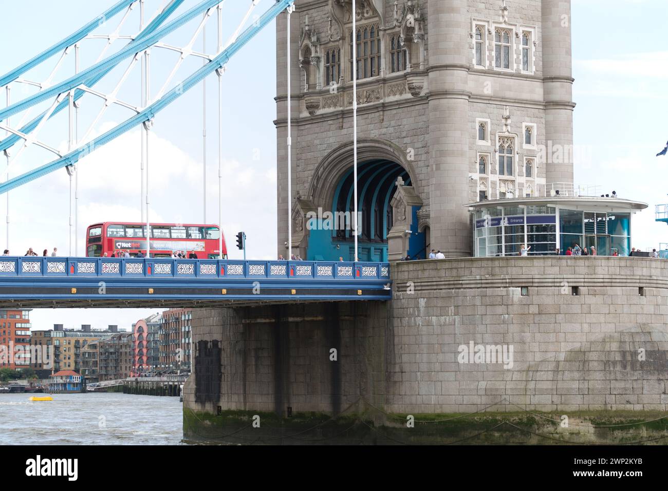 UK, London, details of the central part of Tower Bridge with Red Buses ...