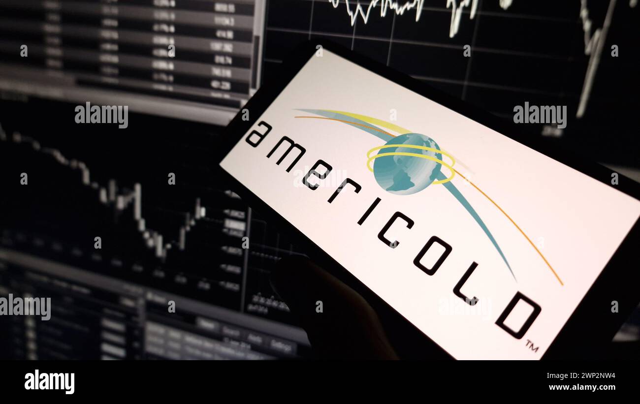 Americold logo hi-res stock photography and images - Alamy