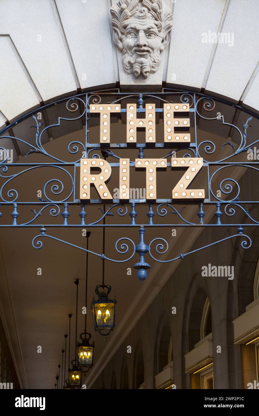 UK, London, The Ritz hotel Stock Photo - Alamy