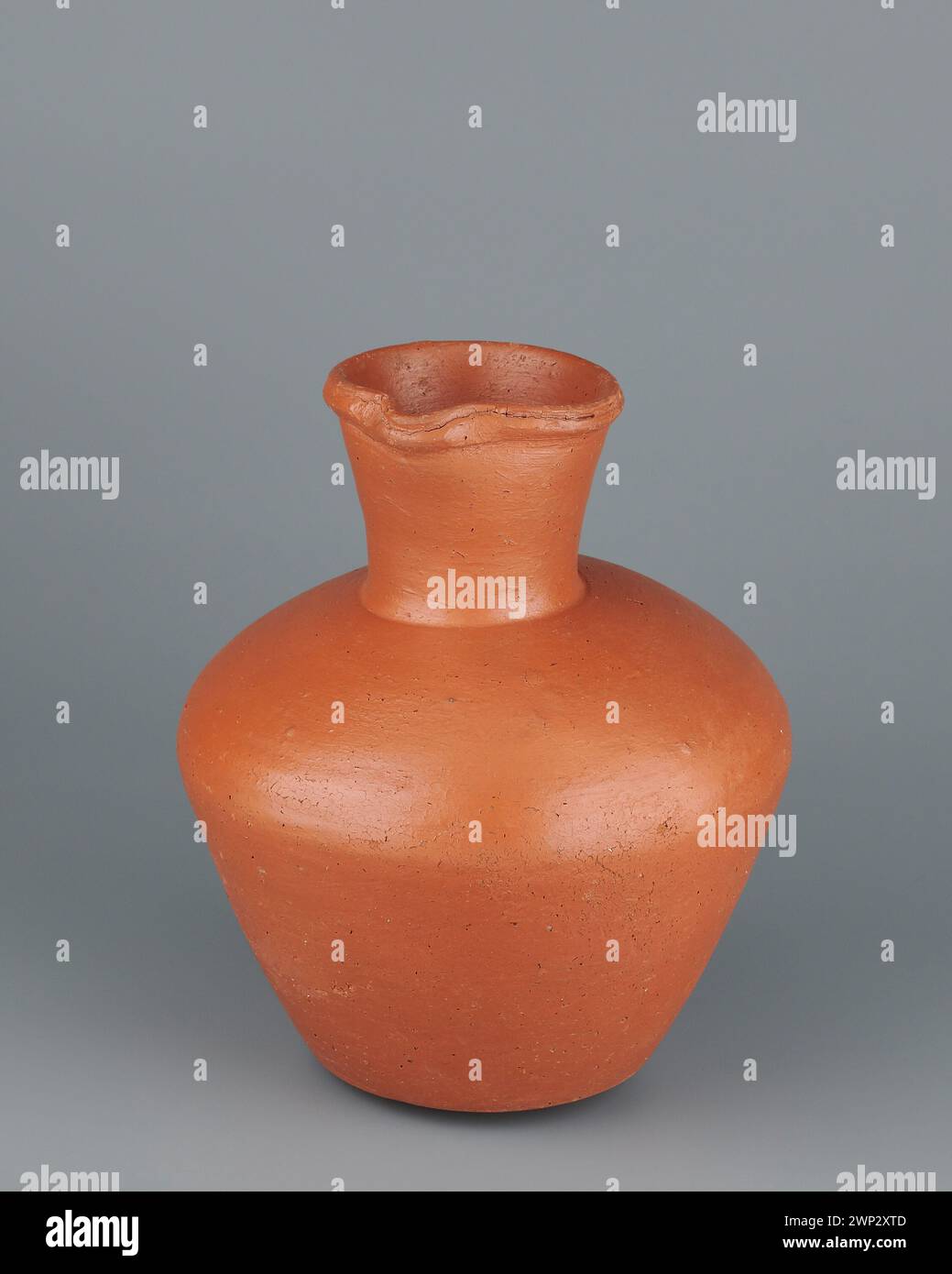 Ancient egyptian pitcher dating hi-res stock photography and images - Alamy