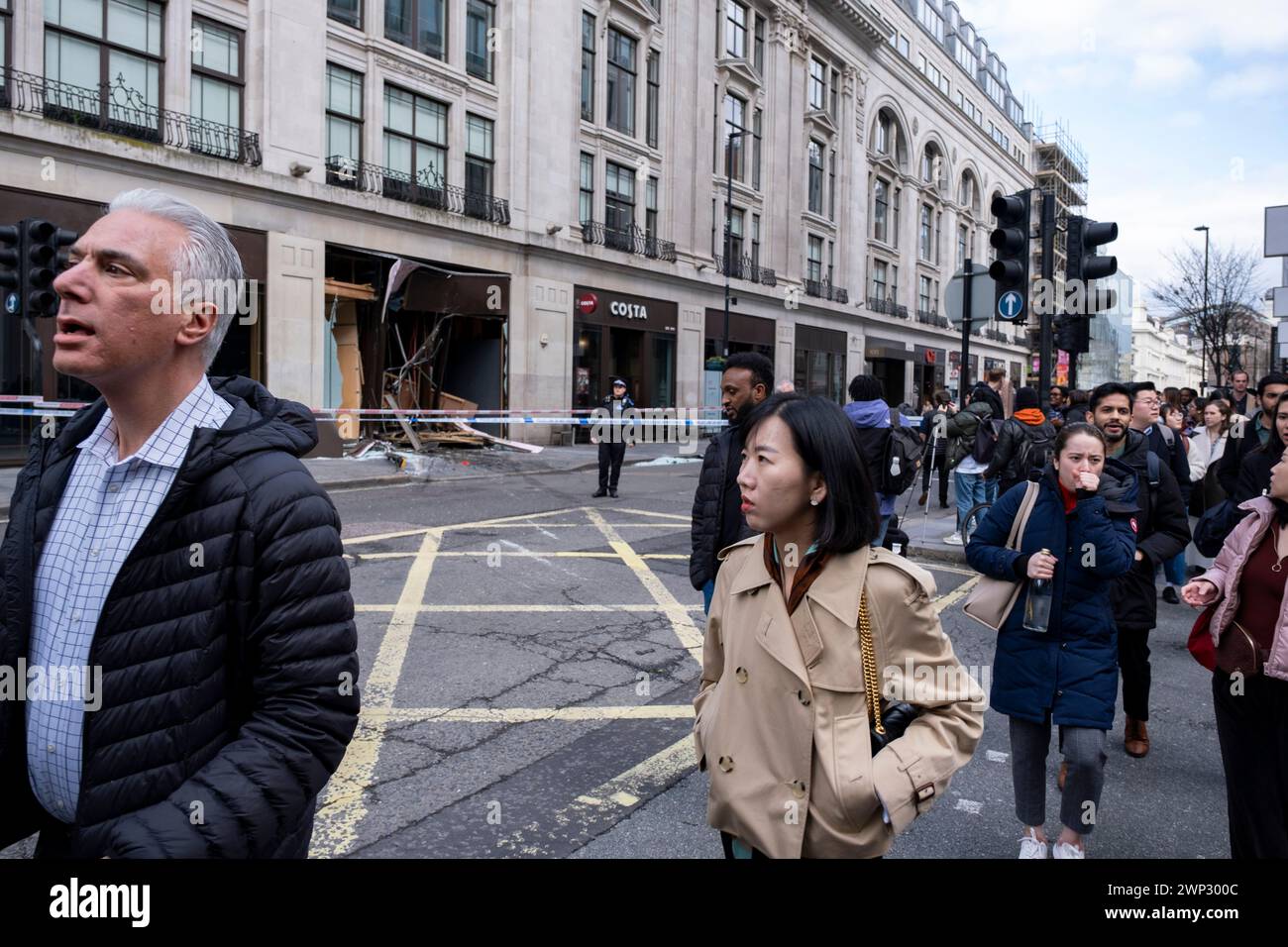 Aftermath of a double-decker bus crash which took place on New Oxford ...