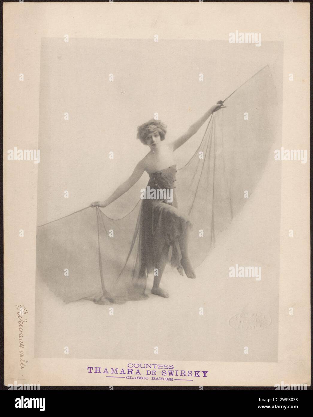 Circa 1910 portrait of Countess Thamara Dewirsky performing ...