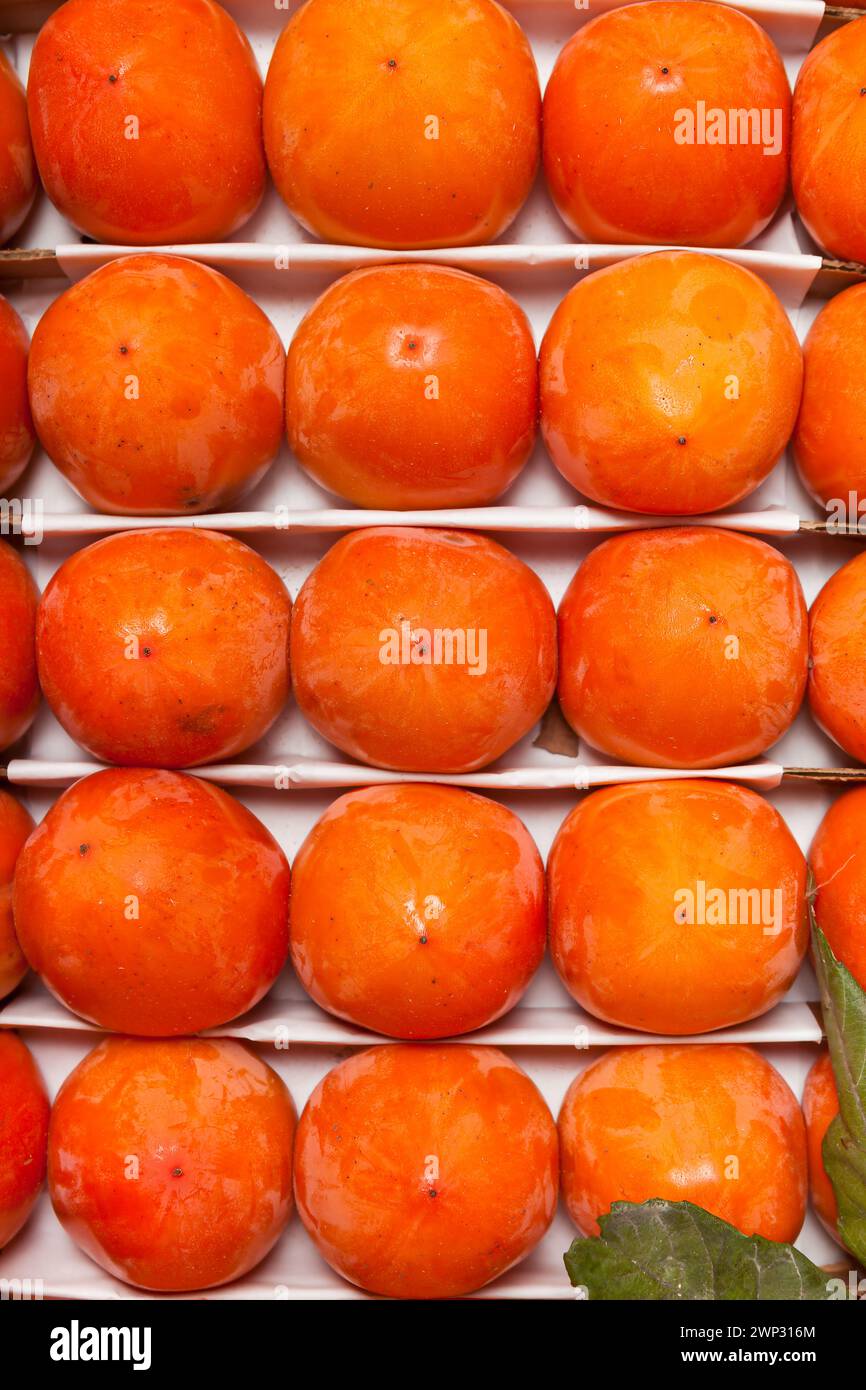 Persimmon in a box hi-res stock photography and images - Alamy