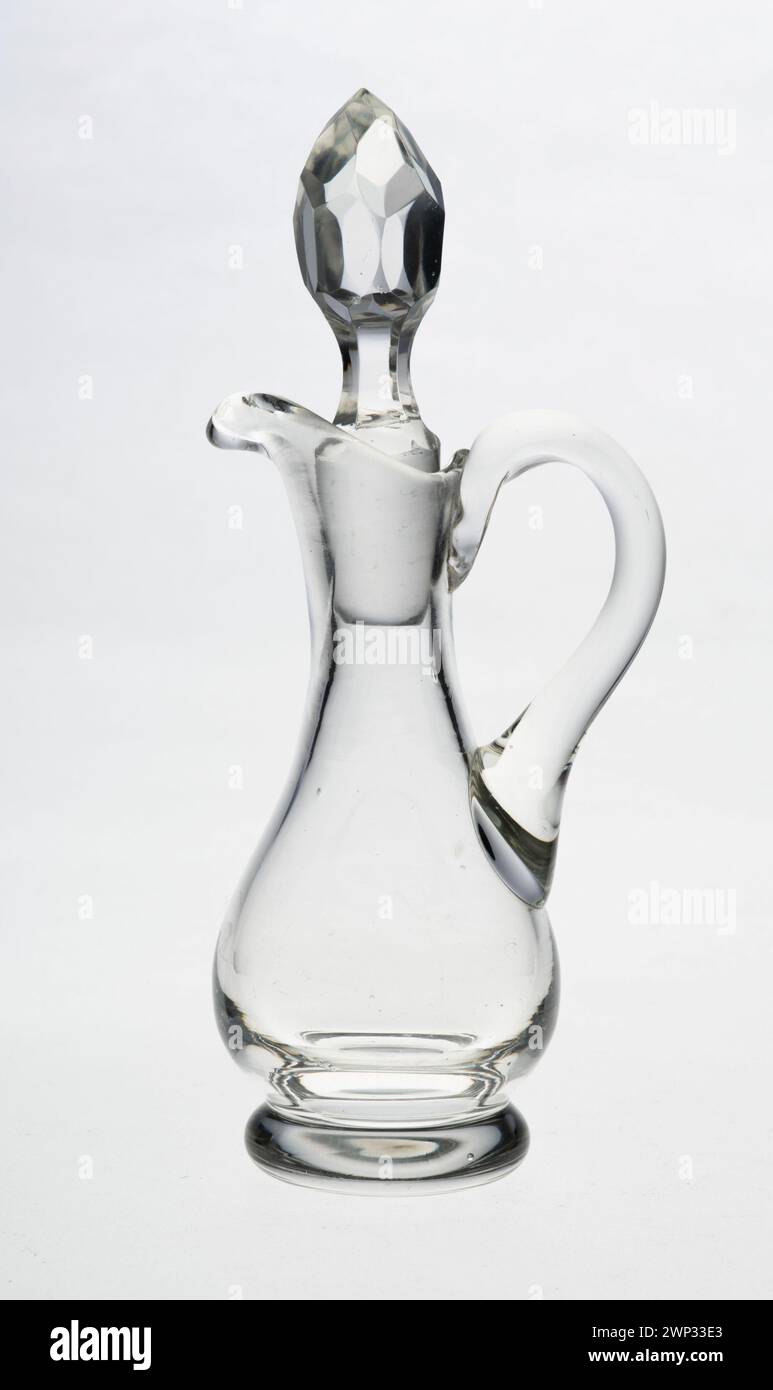 Mass amphu with cork; 20th century (1901-00-00-1945-00-00 Stock Photo ...