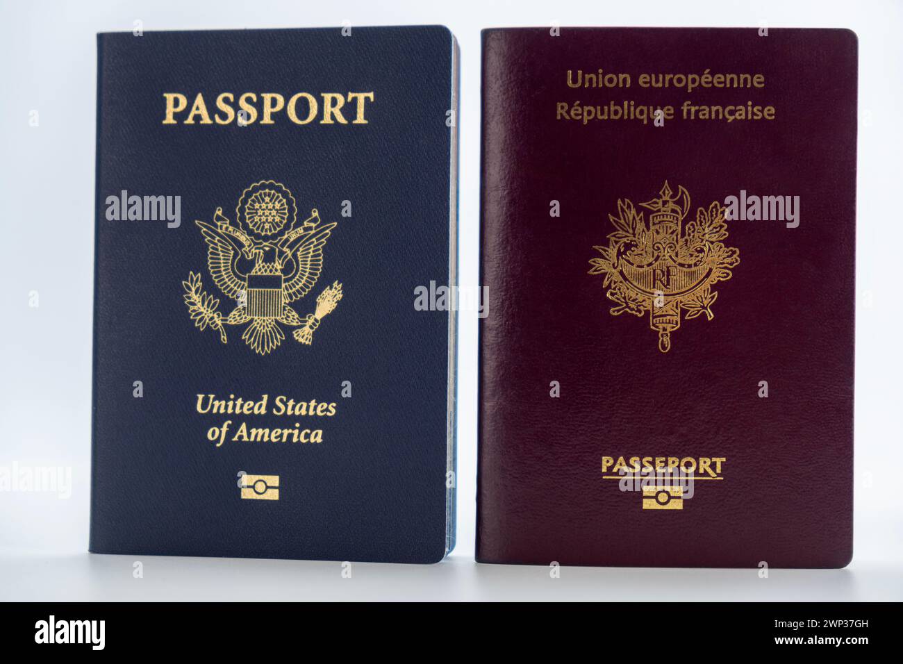 1 United States and 1 France passport transparent background Stock ...
