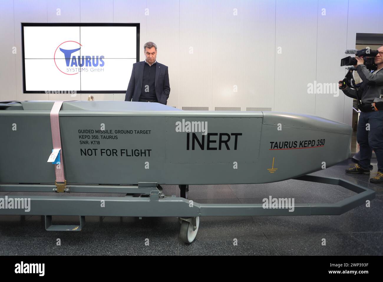 Guided missile ground target kepd350 hi-res stock photography and ...