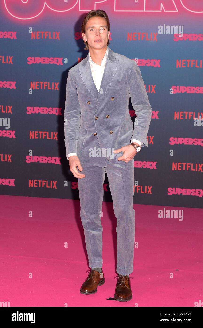 Giulio Greco bei der Premiere des Netflix-Miniserie 'Supersex' im ...