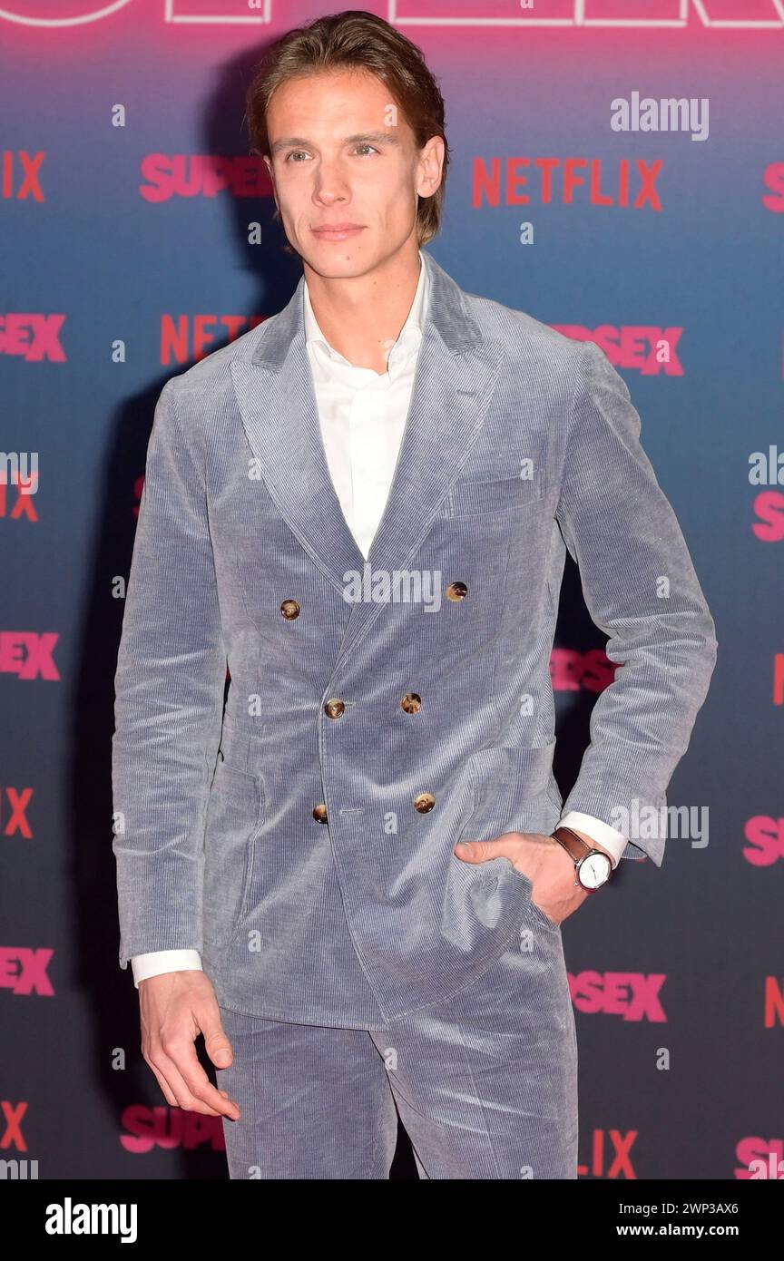 Giulio Greco bei der Premiere des Netflix-Miniserie 'Supersex' im ...
