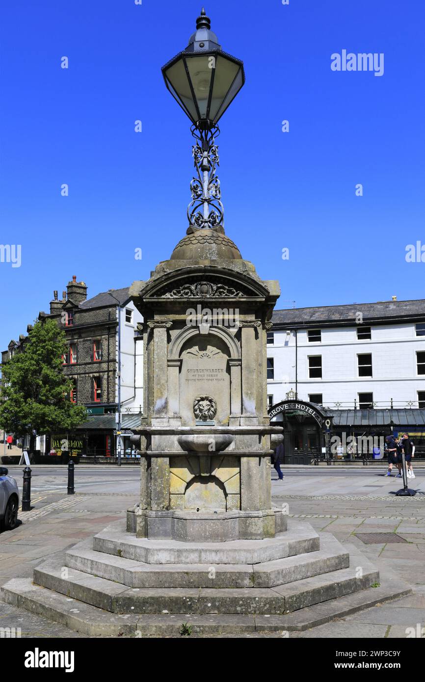 The Samuel Turner memorial, Buxton town, Peak District National Park ...