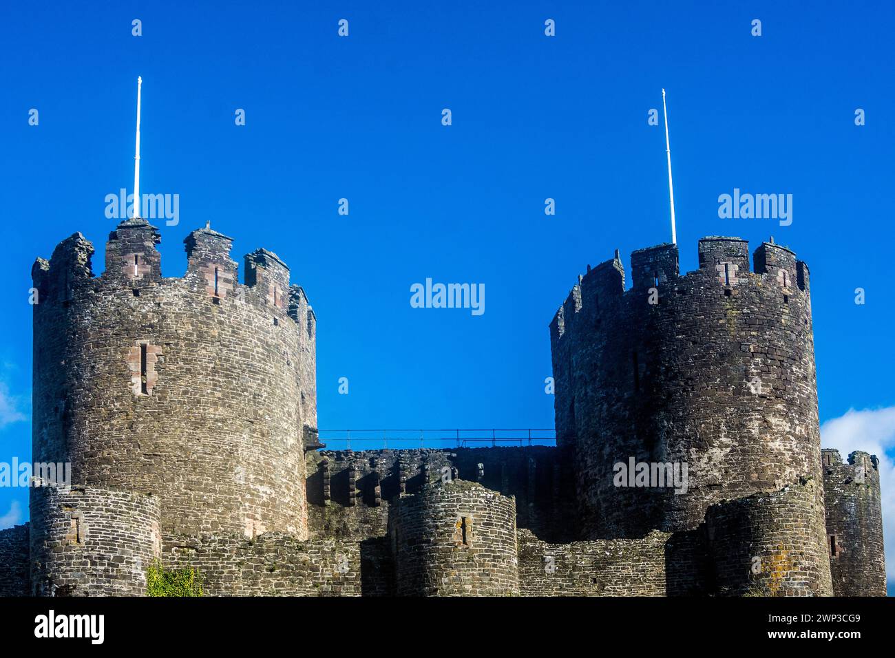 Conwy Castle was built by Edward I between 1283 and 1287 Stock Photo ...